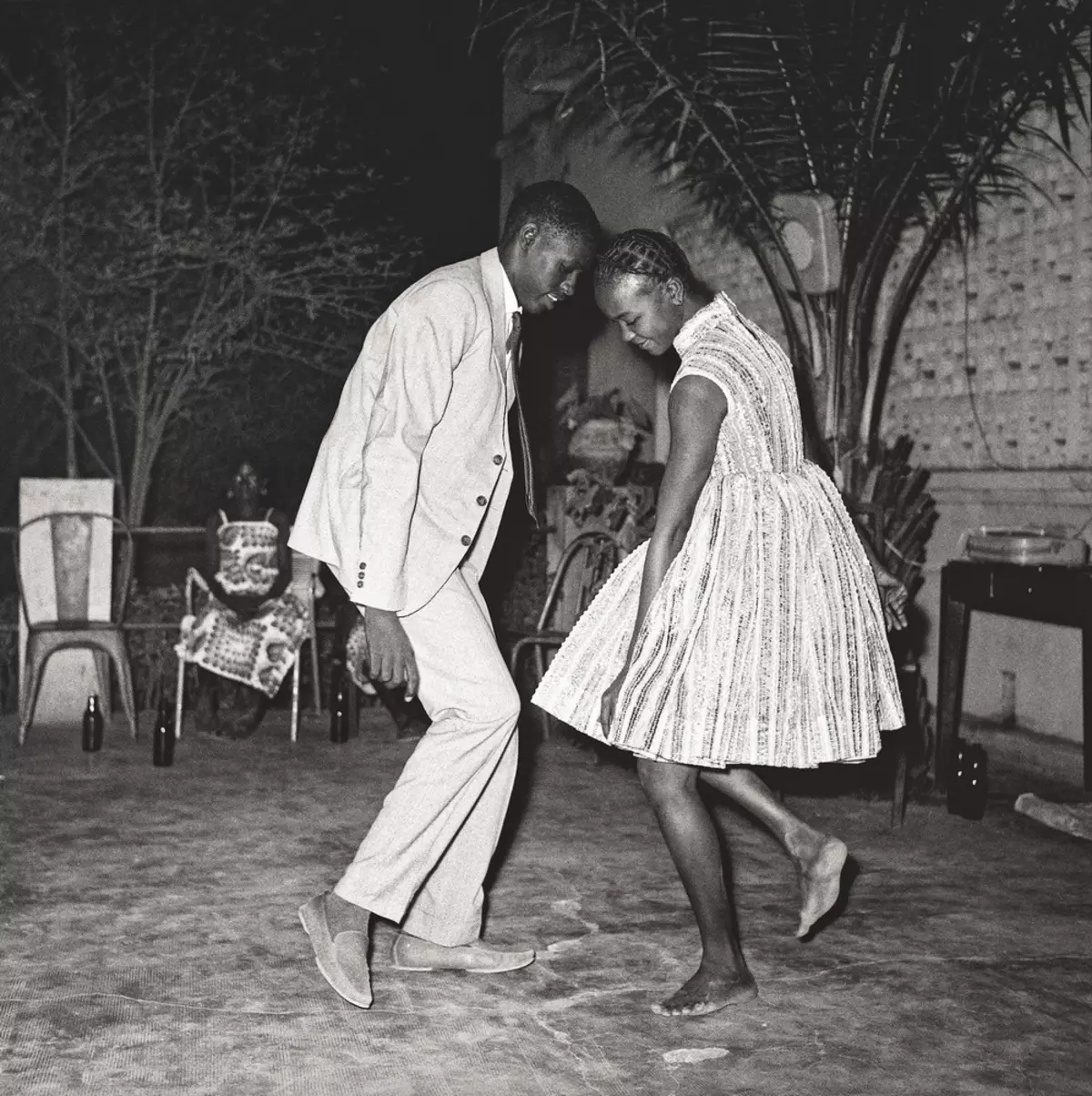 Afrika ni ulimwengu wa furaha, kamili ya furaha. Mpiga picha Malik Sidibe (Malick Sidibe) 6496_1