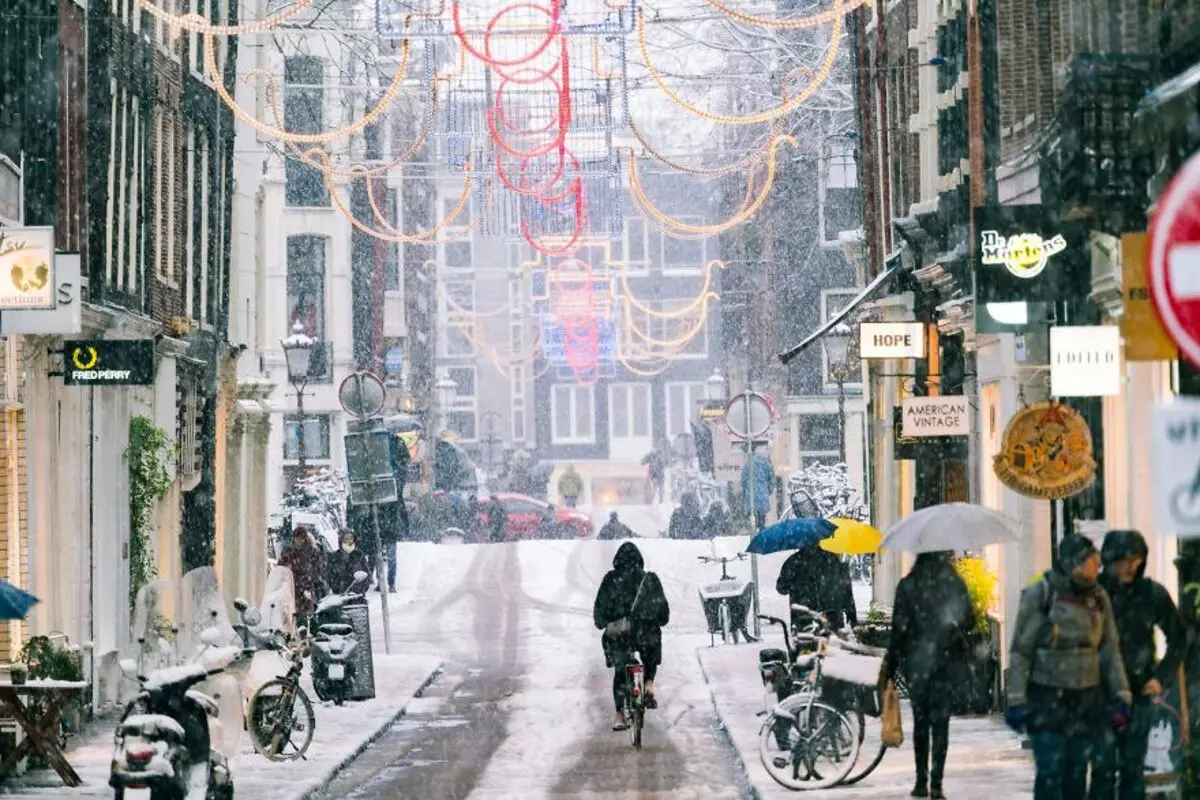 Snöstorm i Amsterdam i Albert Dros Lens (Albert Dros) 6745_1