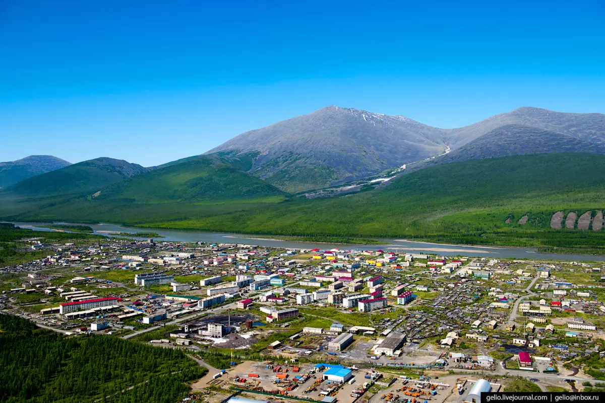 La bellesa de Rússia: el poble de Yakut d'Ust-nehra. Fotos de la glòria Stepanova 6886_1