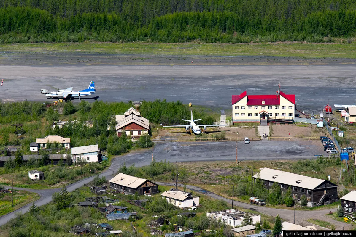 La bellesa de Rússia: el poble de Yakut d'Ust-nehra. Fotos de la glòria Stepanova 6886_11