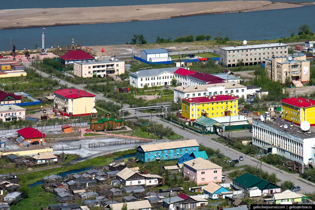 La bellesa de Rússia: el poble de Yakut d'Ust-nehra. Fotos de la glòria Stepanova 6886_8