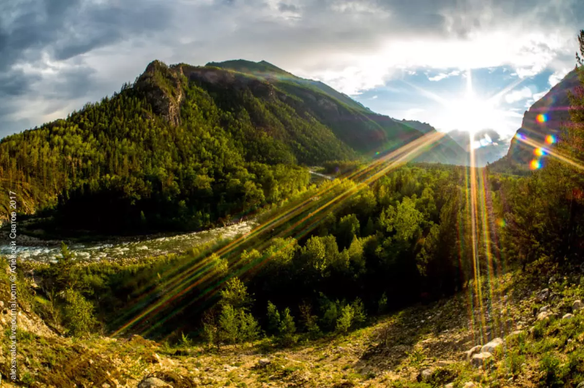 Alla, buryatia - ib qho chaw kho tus ntsuj plig thiab lub cev! Tus tub yees duab Shaftov Alcewsey 7756_1