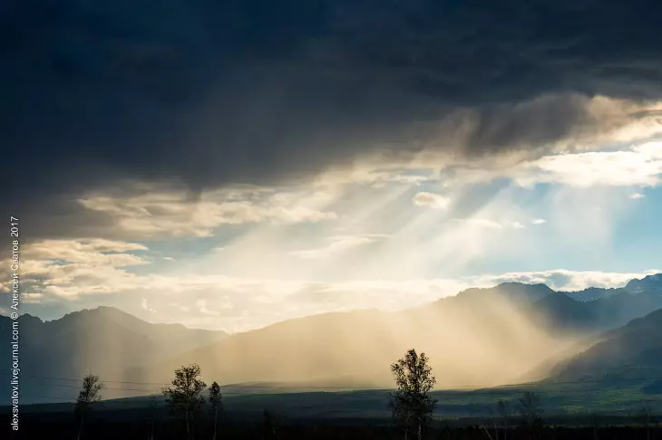 Alla, Buryatia - สถานที่บำบัดวิญญาณและร่างกาย! ช่างภาพ Shatov Aleksey 7756_2