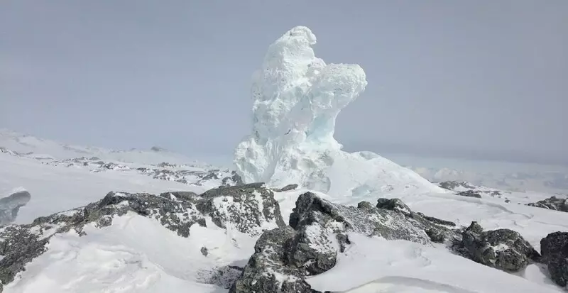 冰塔和洞穴火山埃雷布斯 78_5