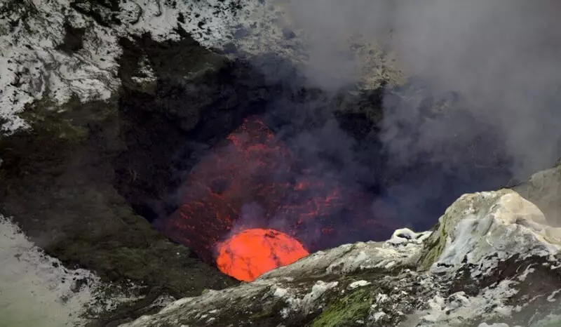 冰塔和洞穴火山埃雷布斯 78_6