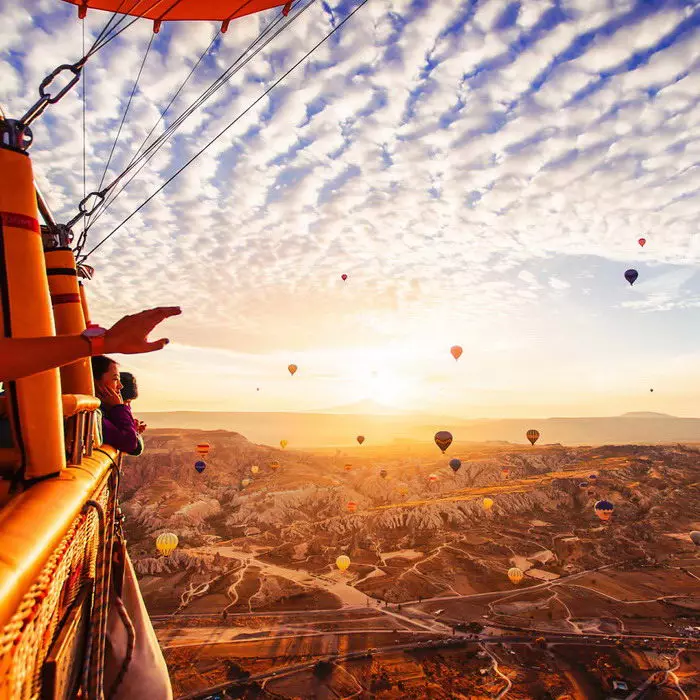 Mountiya, Sun û Balloon ... Bedewiya Cappadocia di wêneyên Christina Makeeva 8214_18