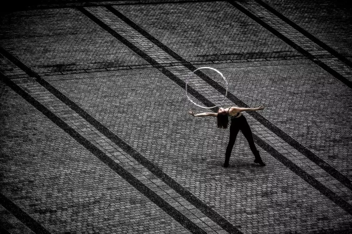 Čarolija plesa, pucanja u urbanim prostorima: foto projekt Shane Dancara