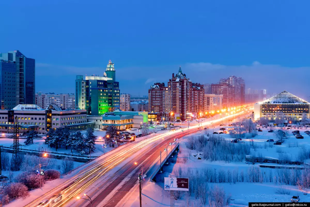 Frosty Capital of Oil and Gas: Subgut gikan sa gitas-on sa Himaya sa Stepanov 8625_1