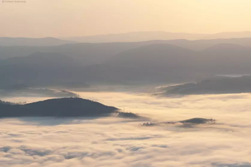 산에서 구름 위의 ... 알렉산더 코티 코 렌즈의 보르 지바의 산 배열 9037_8