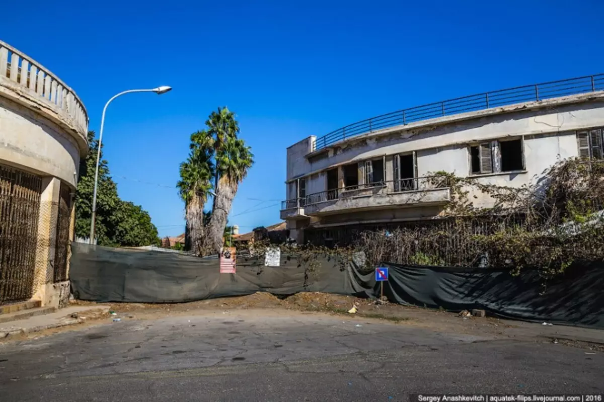 Cidade fantasma de Famagusta, Chipre nas fotos de Sergey Anashkevich 9154_13