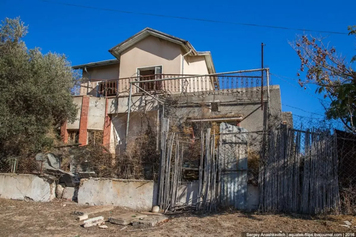 Cidade fantasma de Famagusta, Chipre nas fotos de Sergey Anashkevich 9154_27