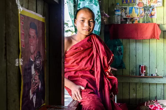 Myanmar se oë van die Suid-Afrikaanse fotograaf Edrian Lowe (Adriaan Louw) 9587_11