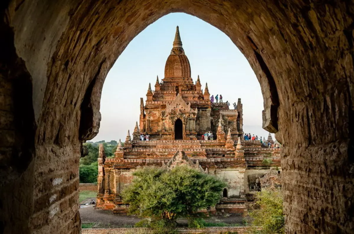 Myanmar se oë van die Suid-Afrikaanse fotograaf Edrian Lowe (Adriaan Louw) 9587_5