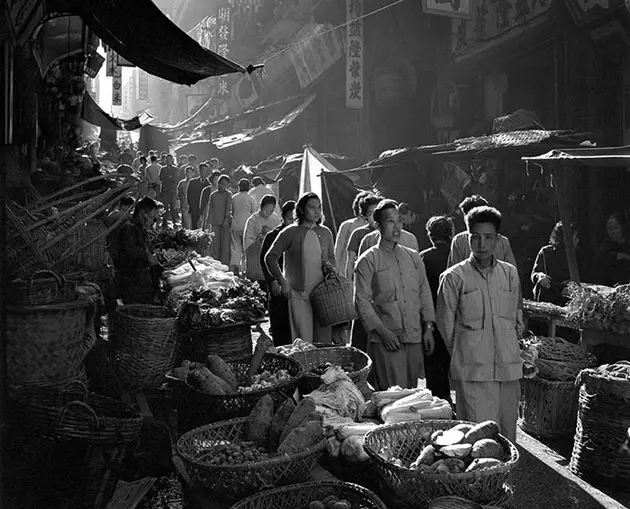 Fan Wizard Street Photo (Fan Ho) 9764_12