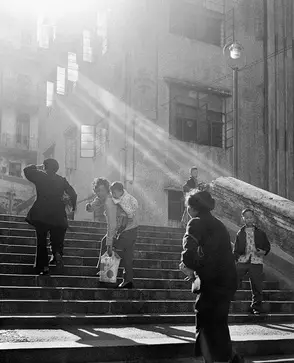 Fan Wizard Street Photo (Fan Ho) 9764_2