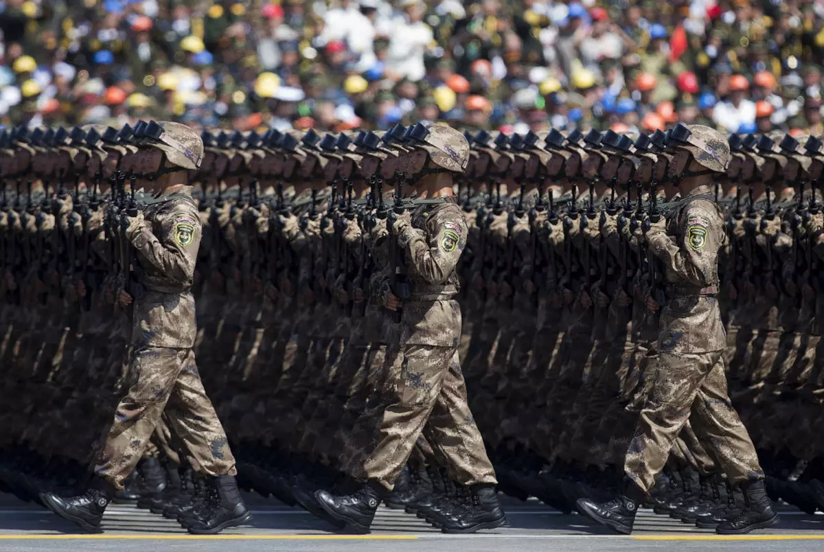 HD China World Crowd Crowd Art Military Performance Reality