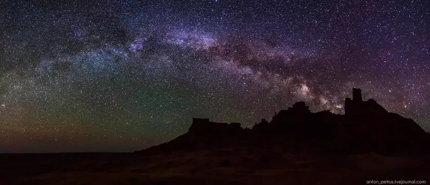 Dinif yang mempesona dan sepotong malam Gurun Gobi. Fotografer anton Petrus. 9837_6