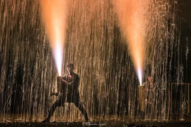 Nuostabi fejerverkų festivalio nuotraukos Japonijoje Hidenobu Suzuki (Hidenobu Suzuki) 9857_12