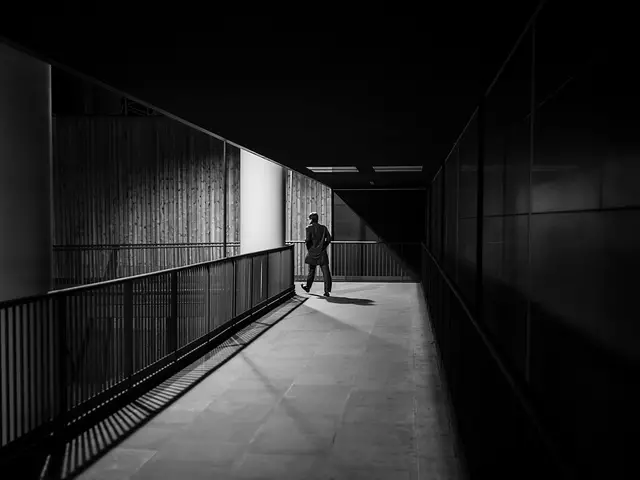 Falsafa ya Anwani ya Burudani katika kazi za Rupert Vandervell (Rupert Vandervell, England) 9875_10