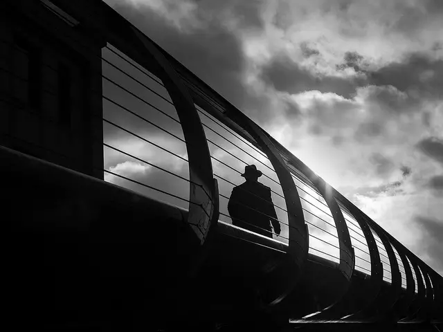 Rupert Vandervell'in çalışmalarında eğlence sokak felsefesi (Rupert Vandervell, İngiltere) 9875_4